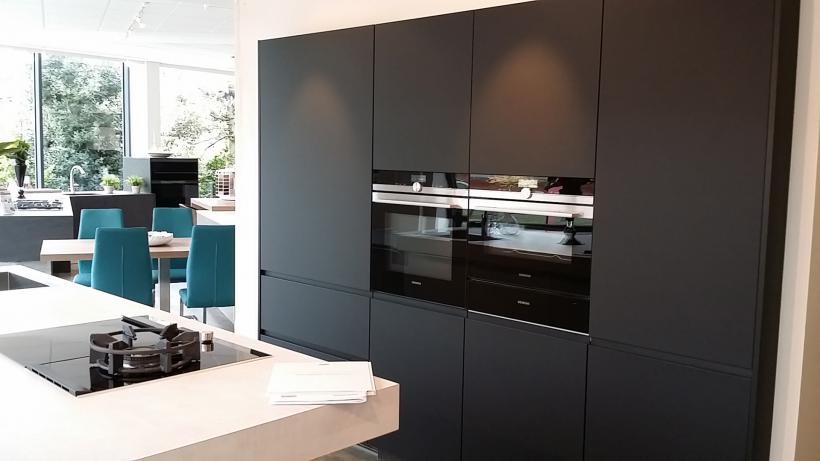 Acta Mobilier Moneteau, Sous-traitance, Agencement, Marque de luxe ...